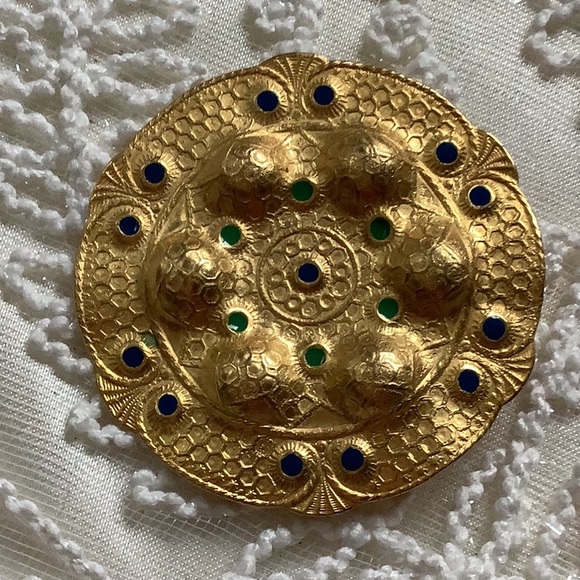 Jewelry | Etruscan Revival Medallion Brooch Unsigned Featherweight ...